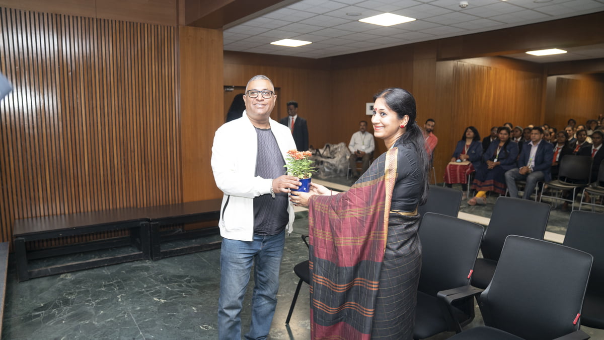 IASMS School of management studies - Talk session - Clicksmiths